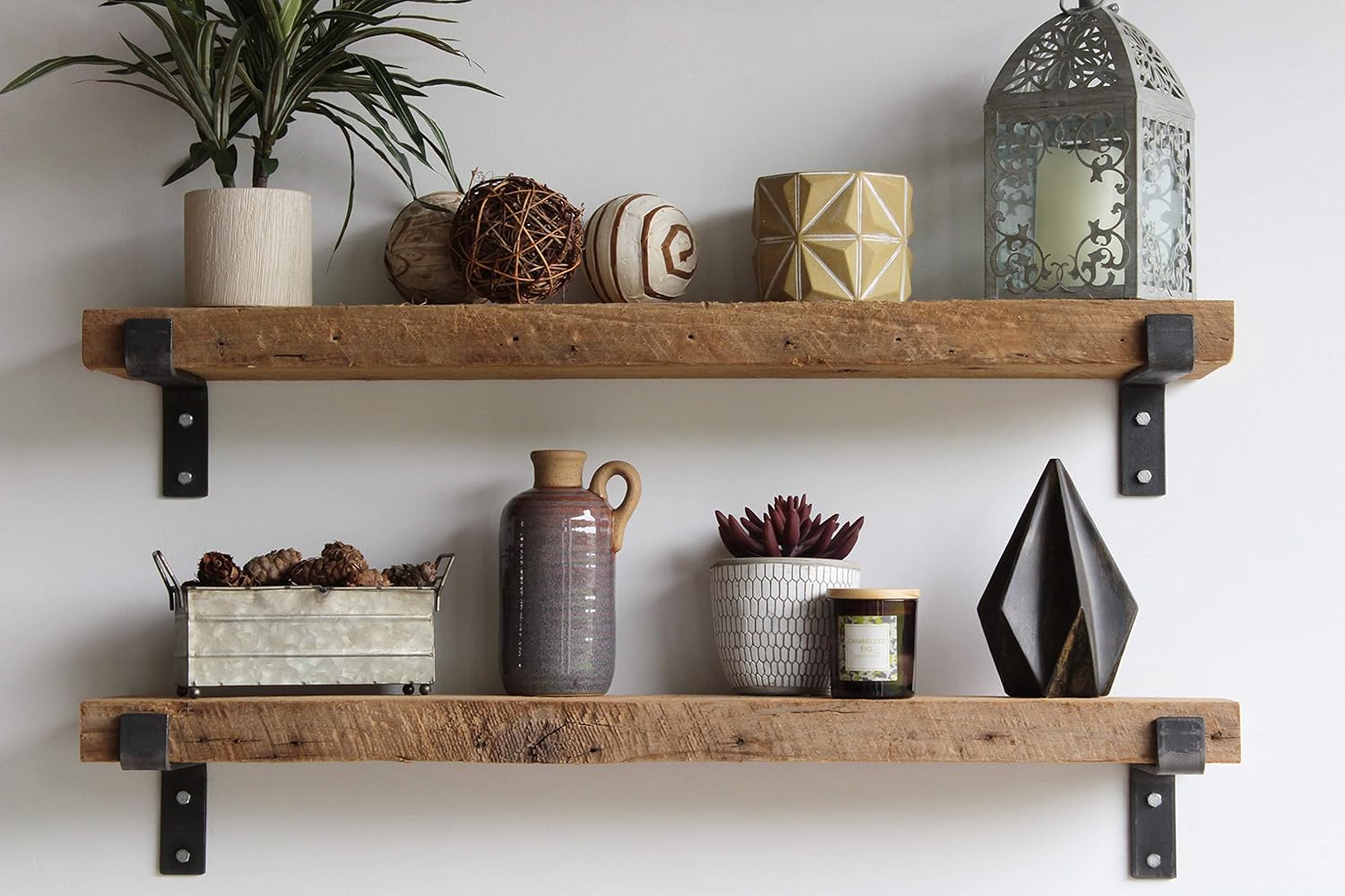 22 Stunning Over The Couch Decor Ideas You Can Easily Recreate - Life ...